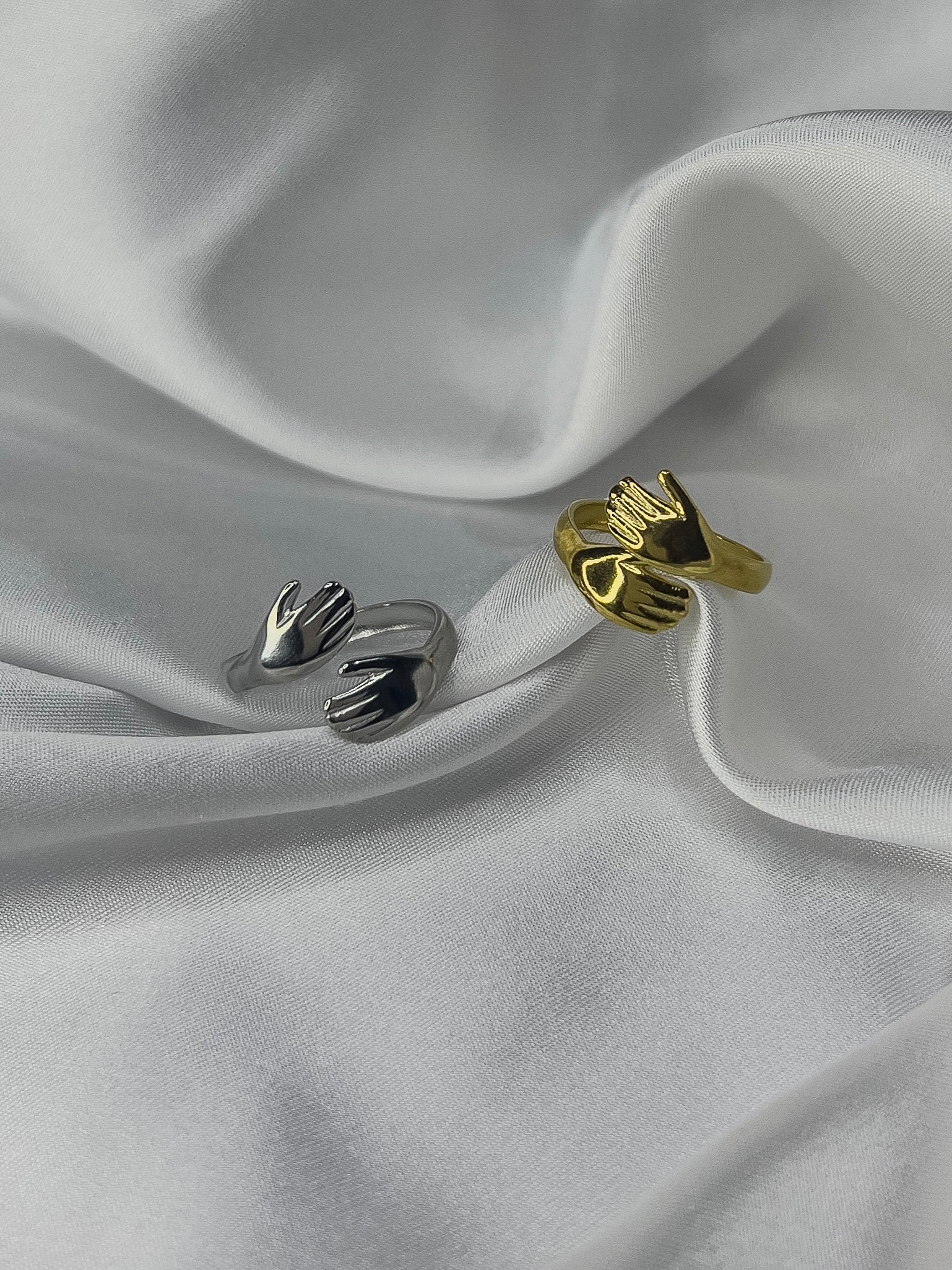 Anillo abrazo – A-iuvenis Store